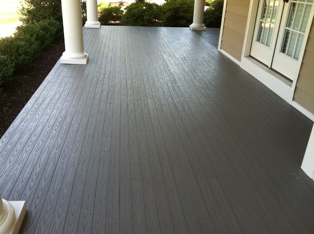 “Estate Series” PVC porch by Bassett Home Services - Moderne - Porche ...