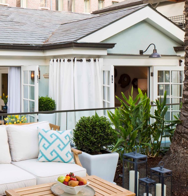 Farmhouse Pendant by Bevolo - Classique - Porche - La Nouvelle-Orléans ...