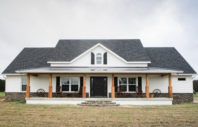 Farmhouse Style Home with Large Front Porch - Country - Veranda ...