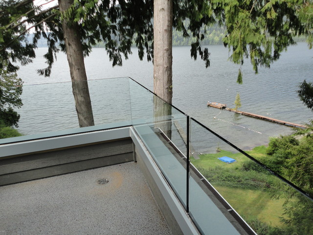 Frameless glass patio railings - Moderne - Porche - Seattle - par ...