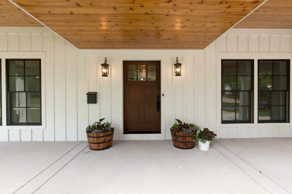 Front porch - Farmhouse - Porch - Chicago - by Meyer Design | Houzz