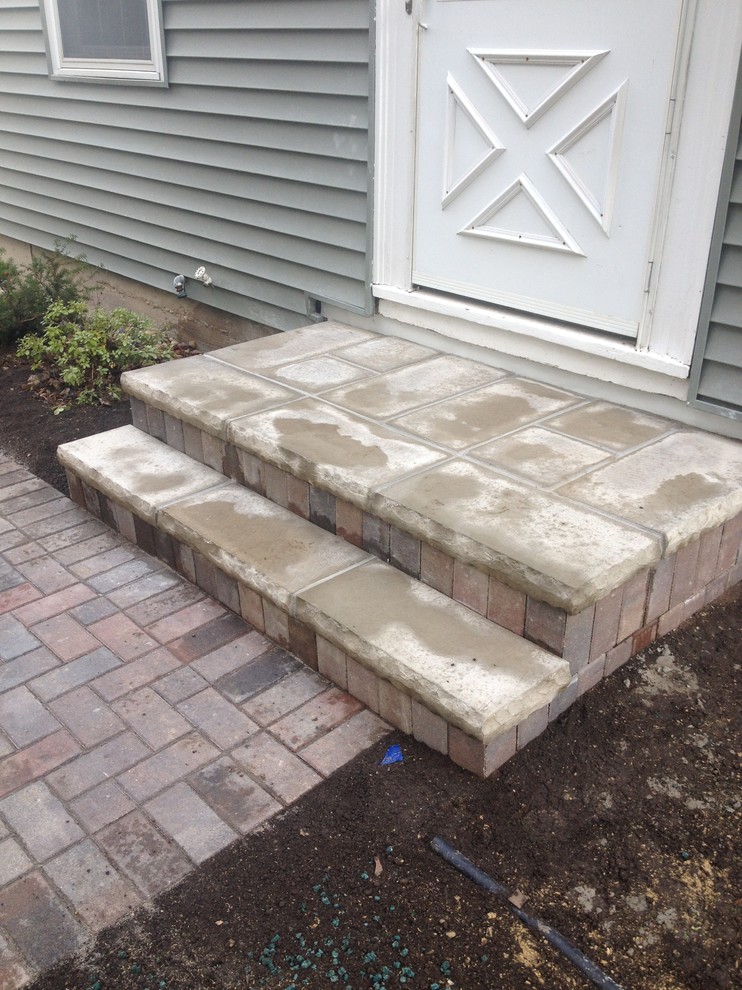 Ledgestone Stoop - Traditional - Porch - Other - by Greenscapes | Houzz