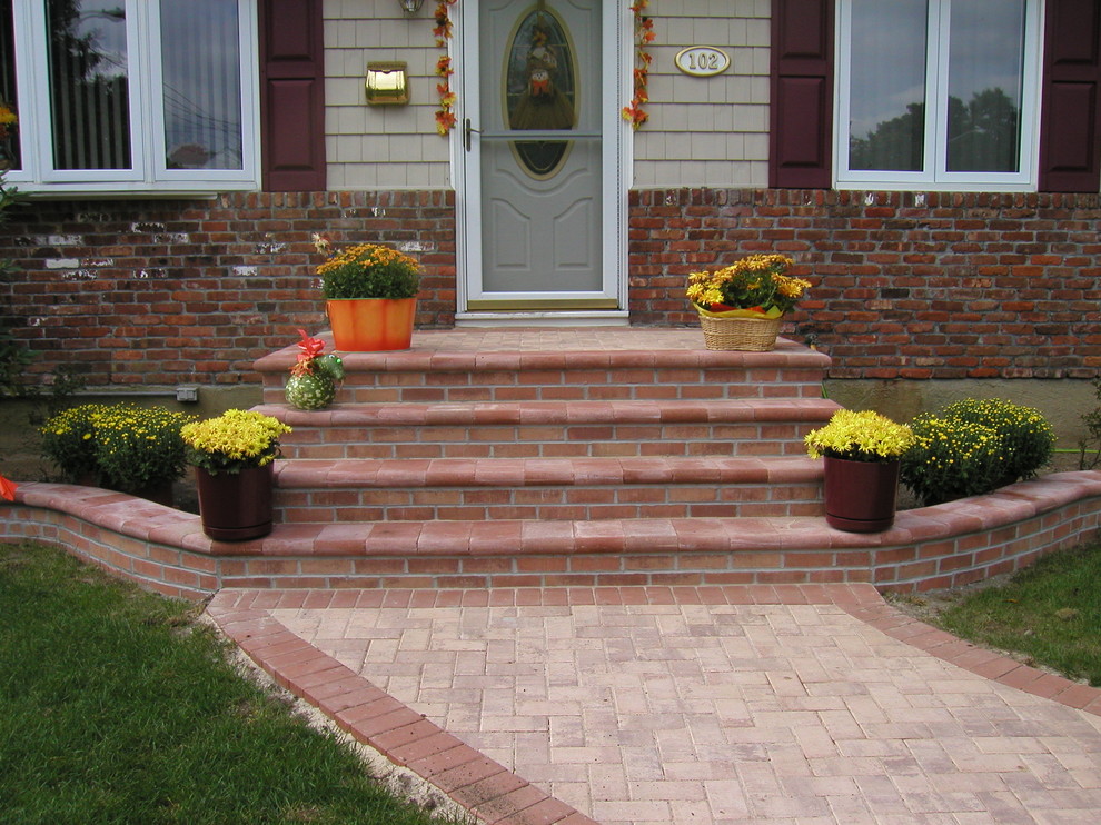 Nicolock Paving Stone Stoop, Garden Bed and Walkway Construction with ...