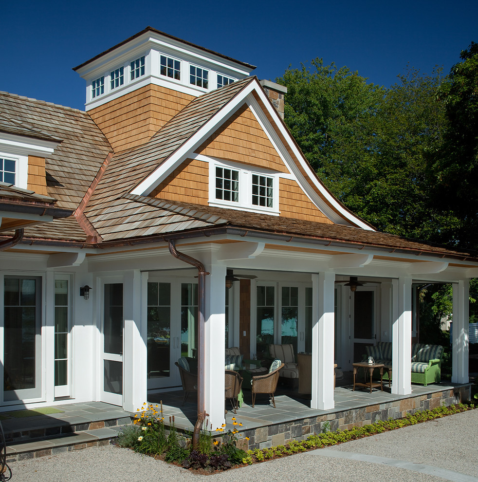 Northern Michigan Cottages - Porch - Grand Rapids - by J Visser Design ...
