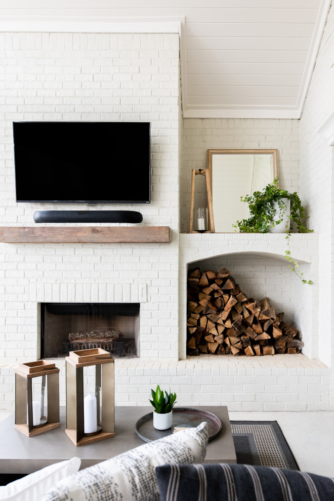 Elegant Haven - Modern - Veranda - Nashville - by ONYX + ALABASTER ...