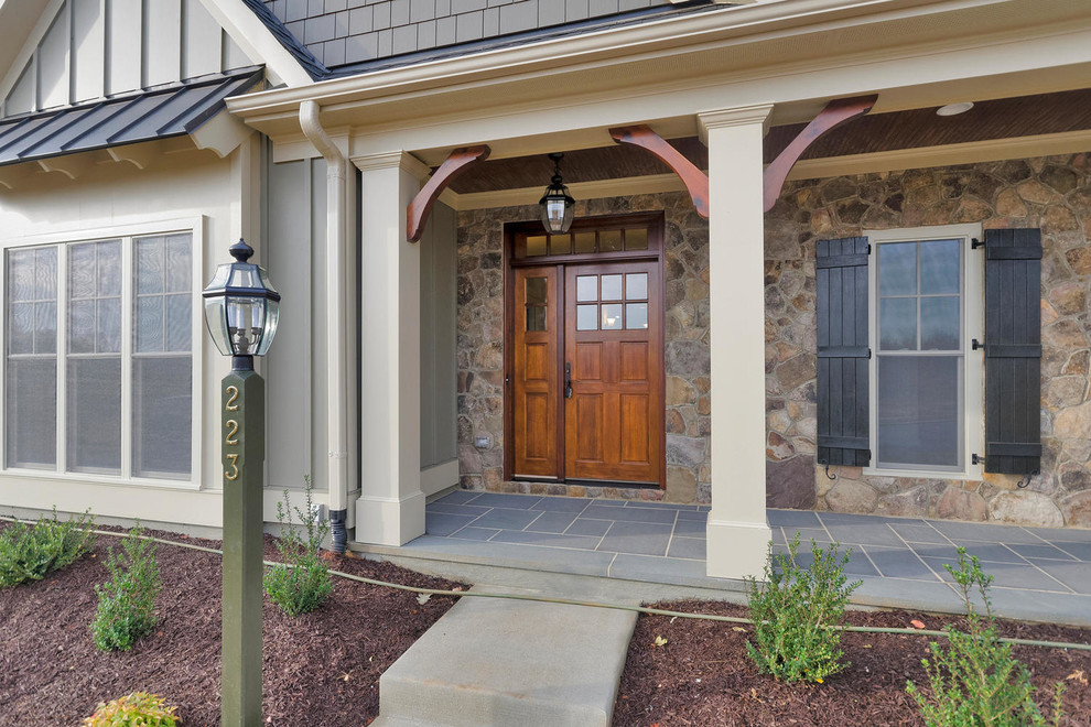 Craftsman Style Homes With Courtyard