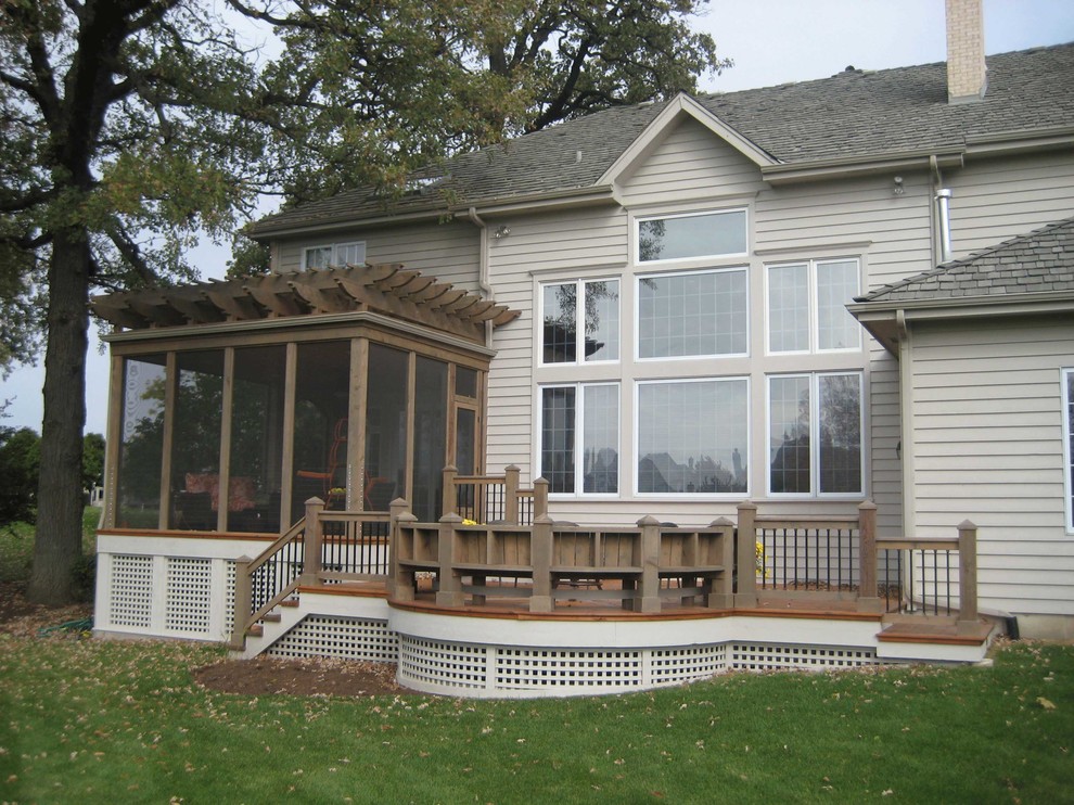 Screened Porch and Pergola: Elevate Outdoor Living with Style and Comfort