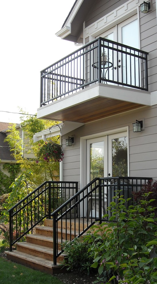 Picket Railings - Traditional - Porch - Seattle - by Apex Railing ...