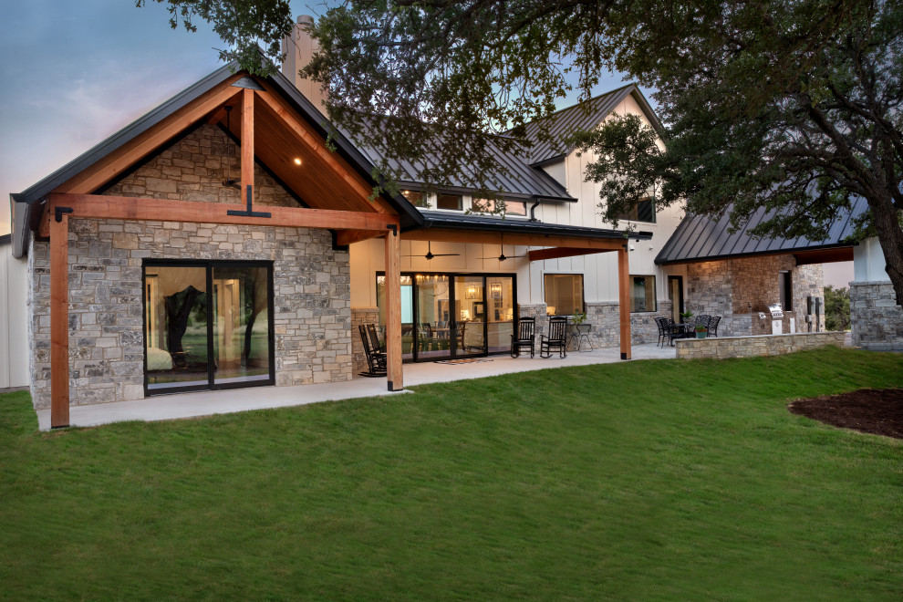Ranch Home Porch - Farmhouse - Porch - Austin - by Kelley Design Group ...