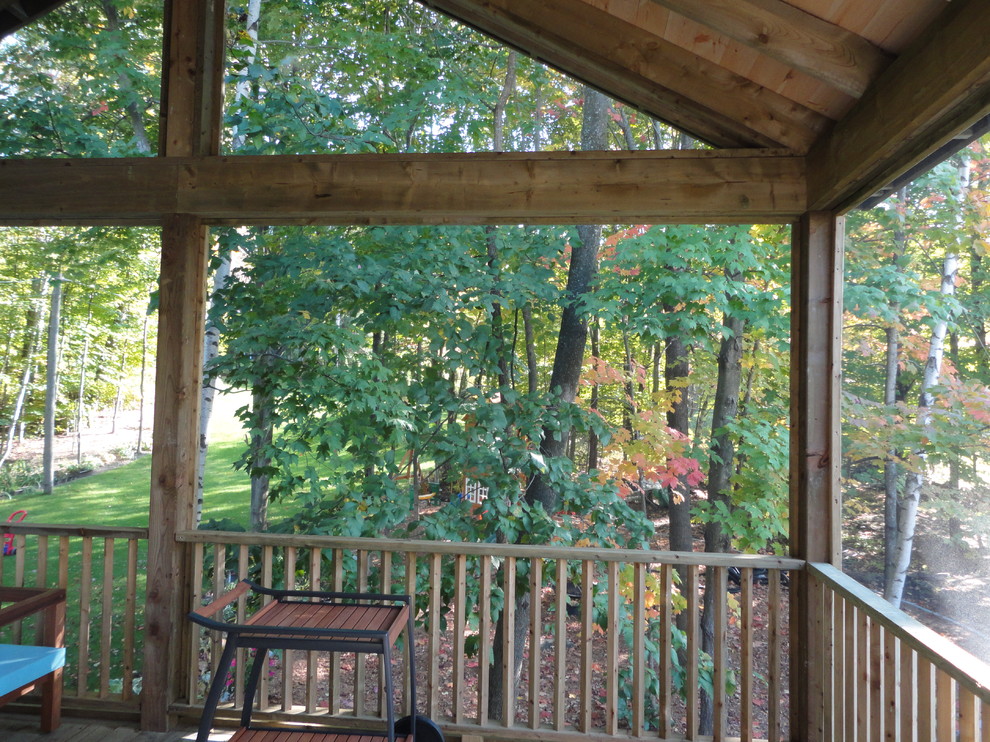 Screened in Country porch - Traditional - Porch - Montreal - by Rene ...
