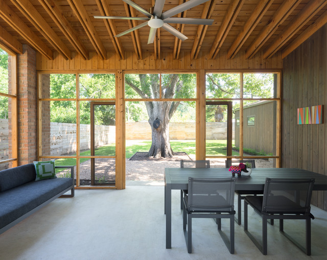 Terrain Lane - Screened Porch - Contemporain - Porche - Austin - par ...