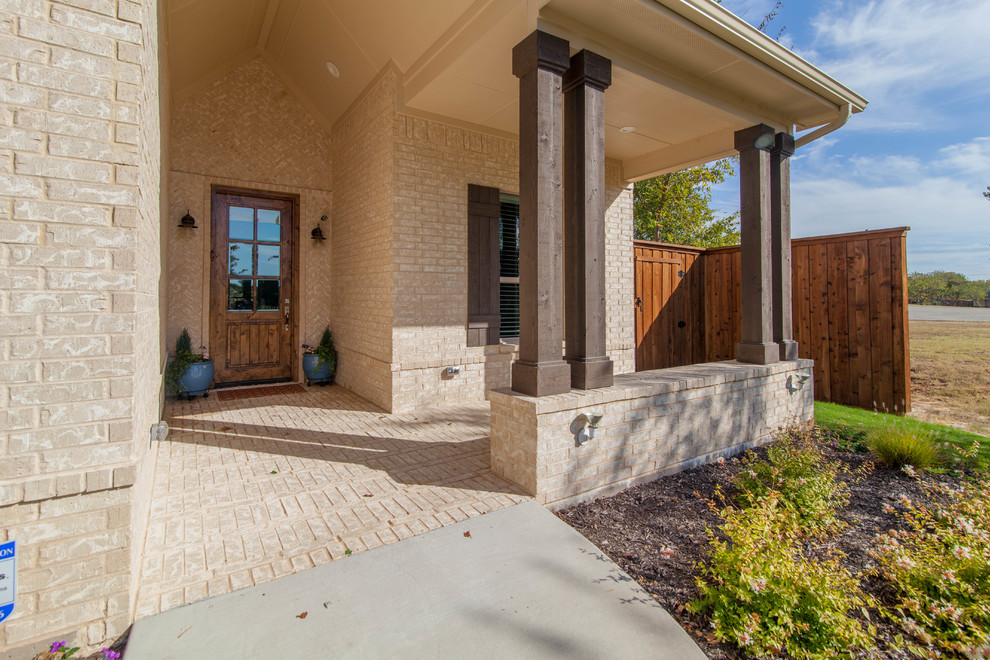 Texas Hill Country - Veranda - Dallas - by Bohannon Design Team | Houzz UK