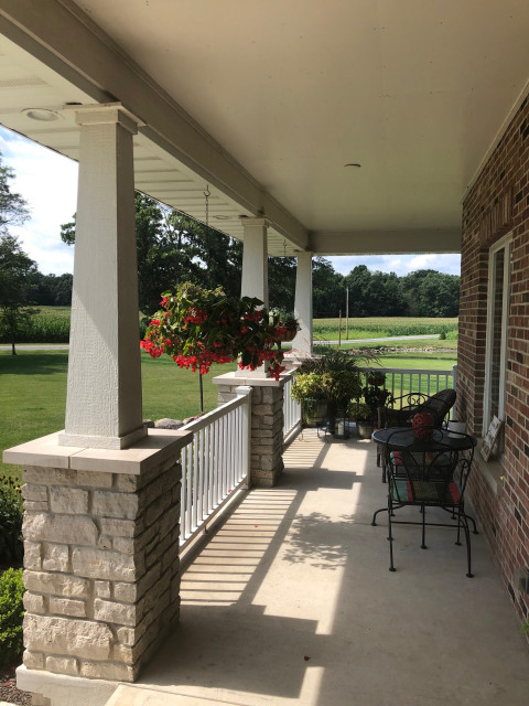 Traditional Country Farmhouse - Country - Verandah - Indianapolis - by ...