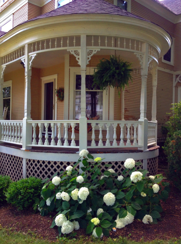 Victorian Porch Railing, Waterman IL - Traditional - Porch - Chicago ...