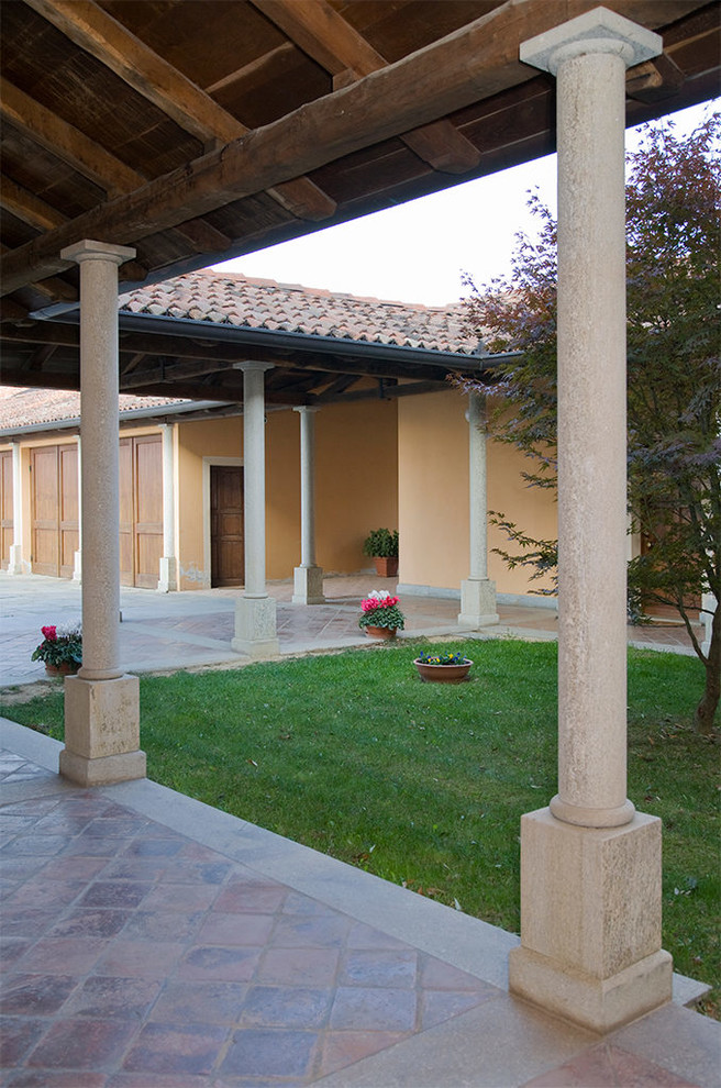 Colonne in Pietra di Luserna - Traditional - Veranda - Other - by ...