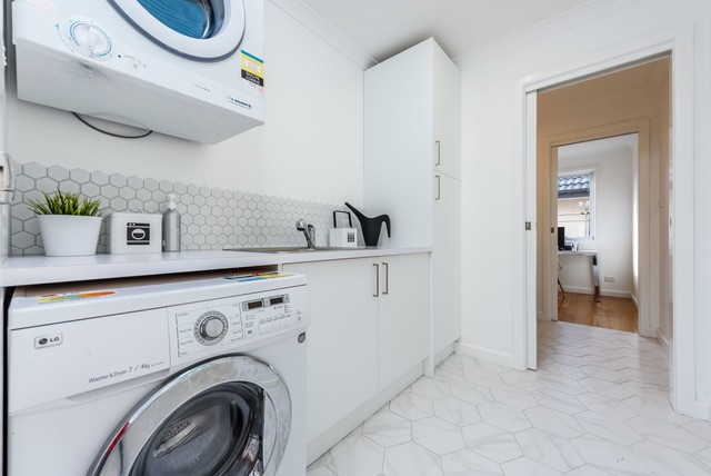 Laundry, powder room and study extension - Contemporary - Powder Room ...