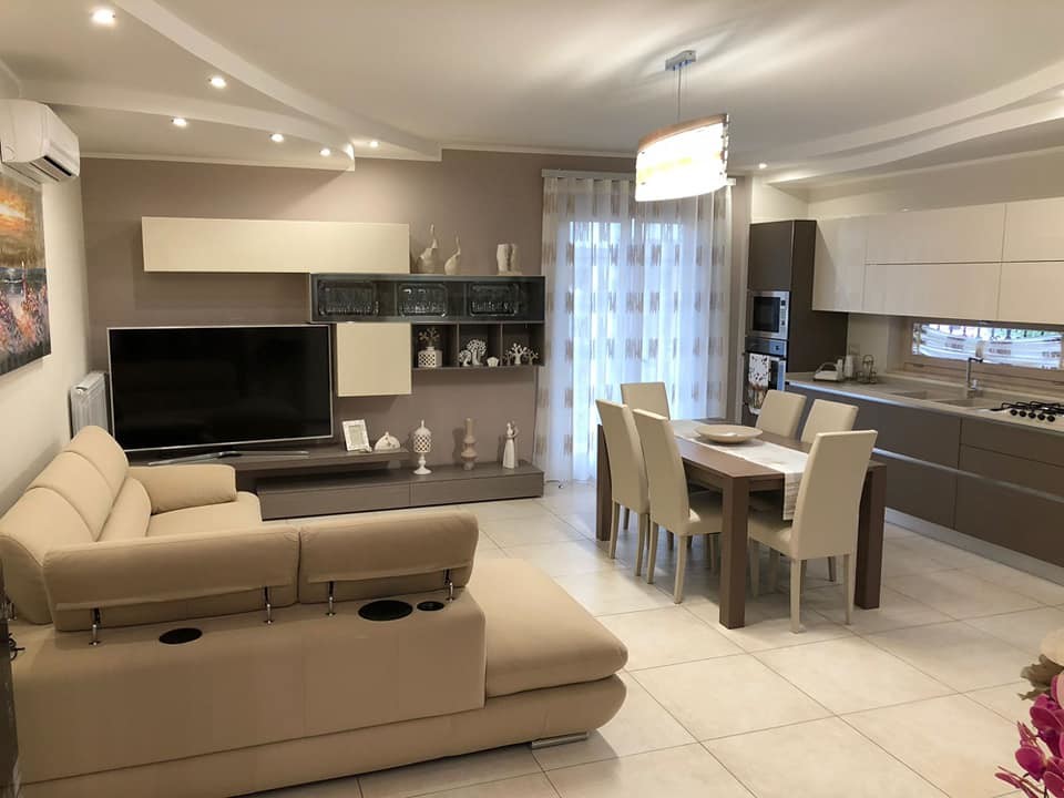 Arredamento Completo, Casa Moderna - Minimalistisch - Esszimmer ...