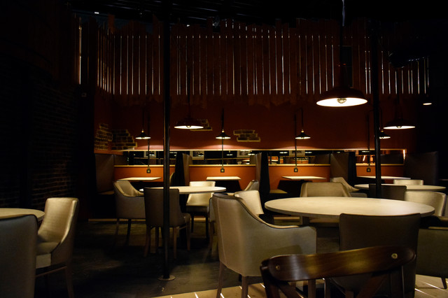 Aménagement du restaurant, bar, lounge « 5 ème avenue » - Industrial ...