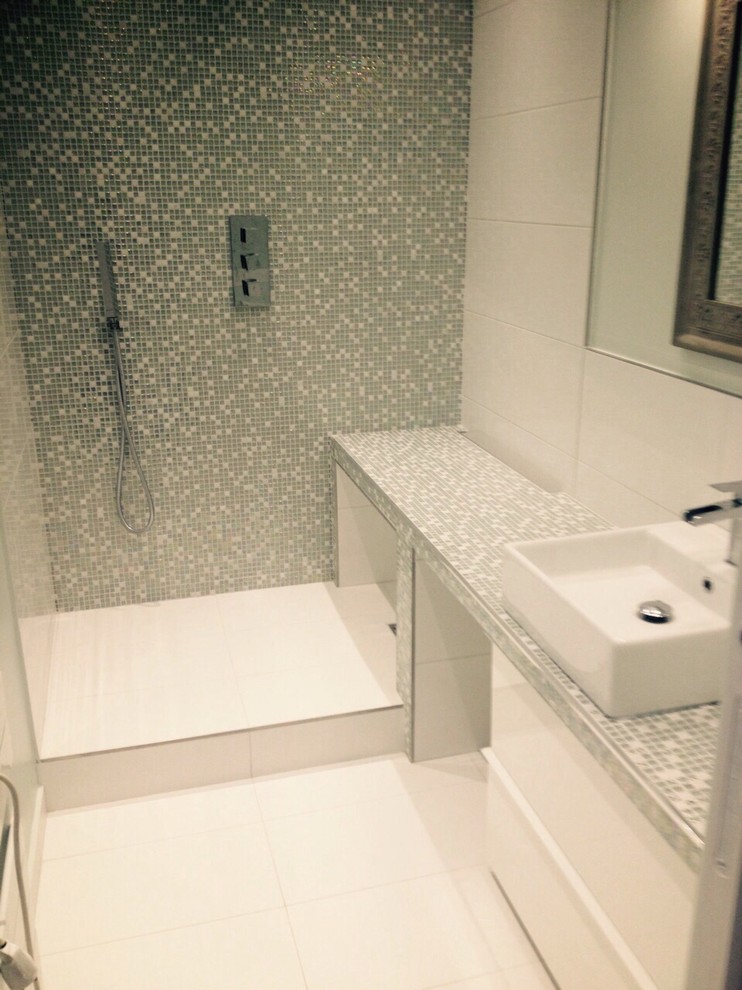 Douche italienne XXL avec banc - Modern - Bathroom - Paris - by ...