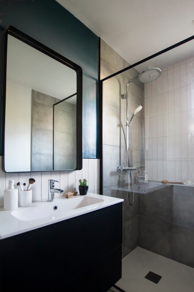 La Borde/ Rénovation d'une petite salle d'eau - Contemporary - Bathroom ...