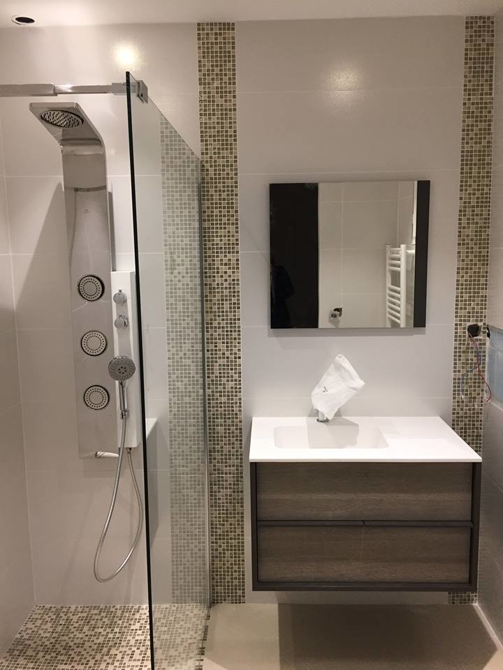 PROJET D'UN RENOVATION COMPLETE D'UNE MAISON - Bathroom - Paris - by ...