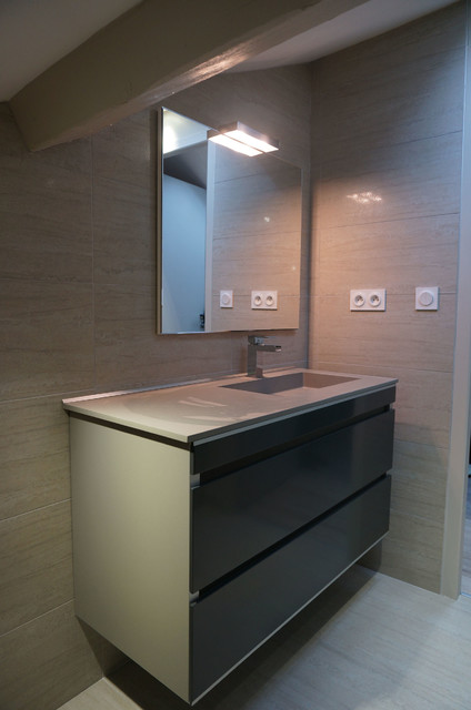 Un plan vasque asymétrique - Contemporain - Salle de Bain - Lyon - par ...
