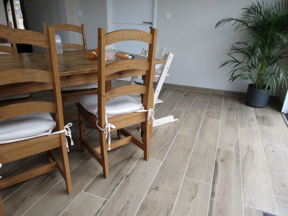 Carrelage imitation parquet dans une ancienne maison et son extension ...