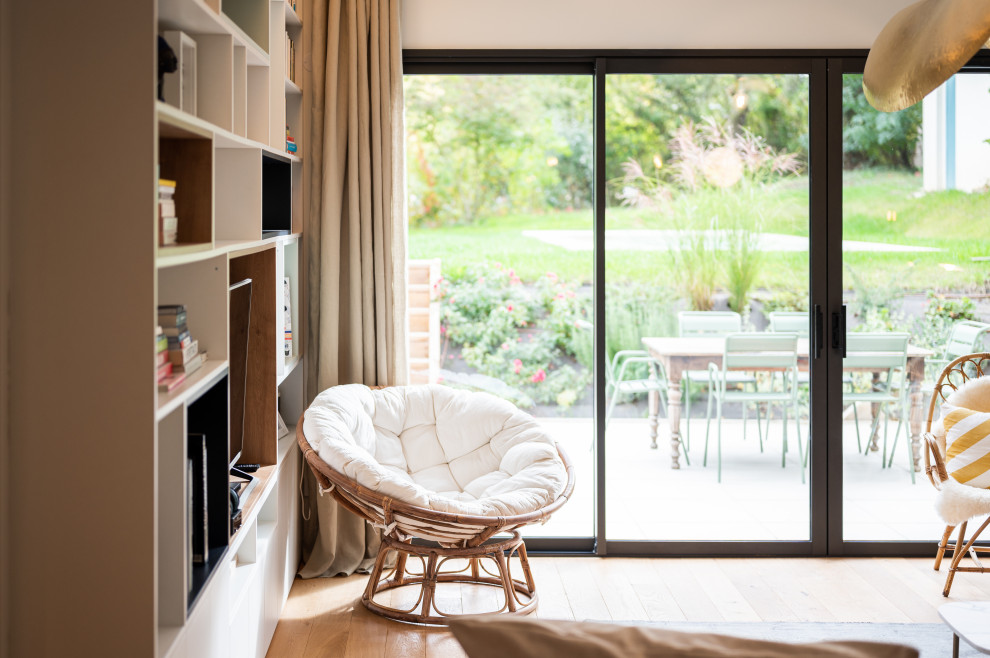 Fleurieu-sur-Saône - UNE MAISON DANS LA NATURE - Contemporary - Living ...