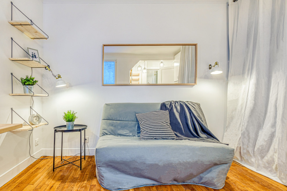 Petit studio parisien de 18 m² à Montmartre - Salon - Paris - par Un ...