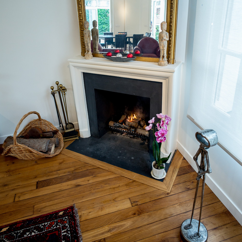 Salon avec cheminée - Traditional - Living Room - Other - by Fables de ...