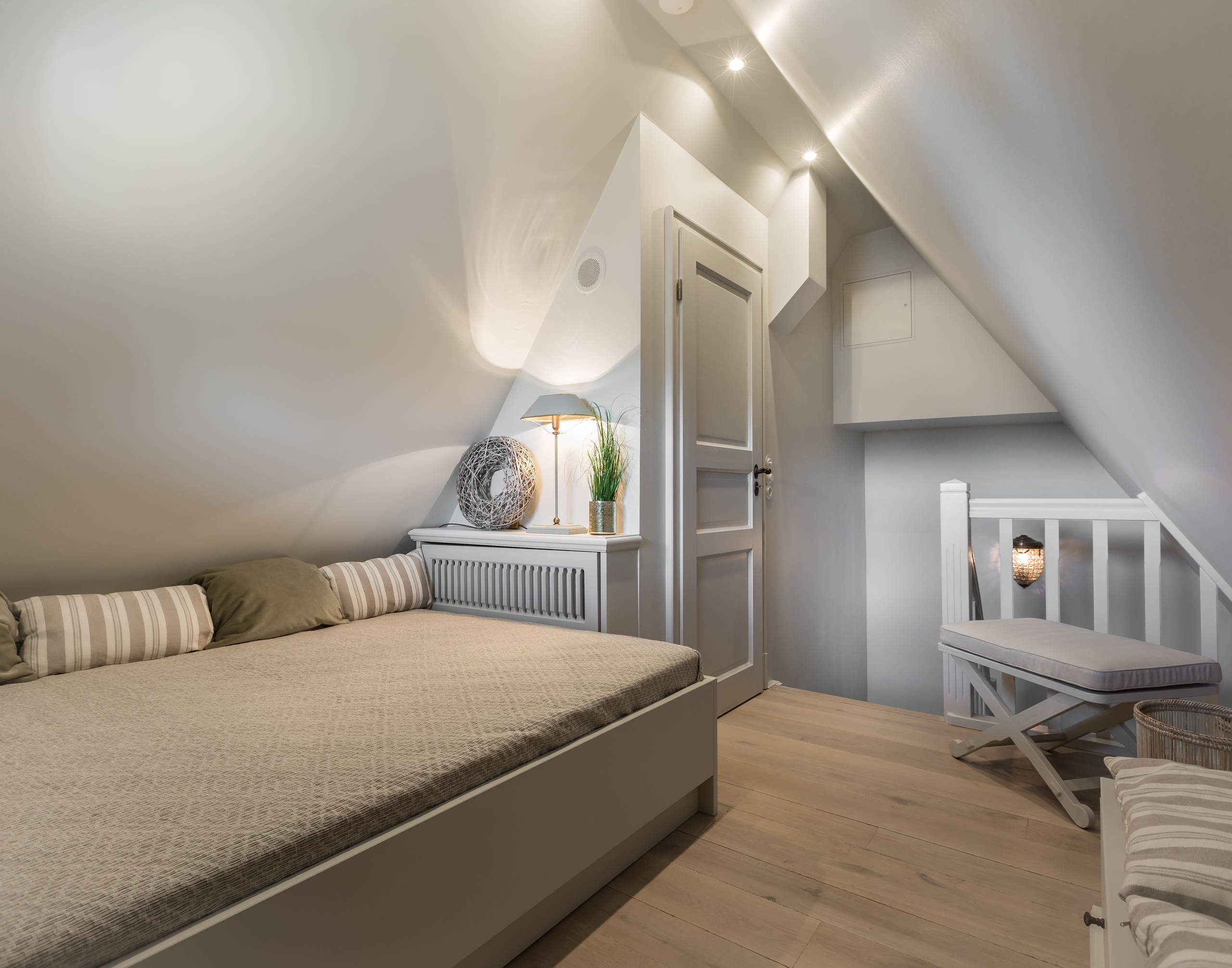 Think You Haven’t Got Space for a Walk-in Wardrobe? | Houzz UK