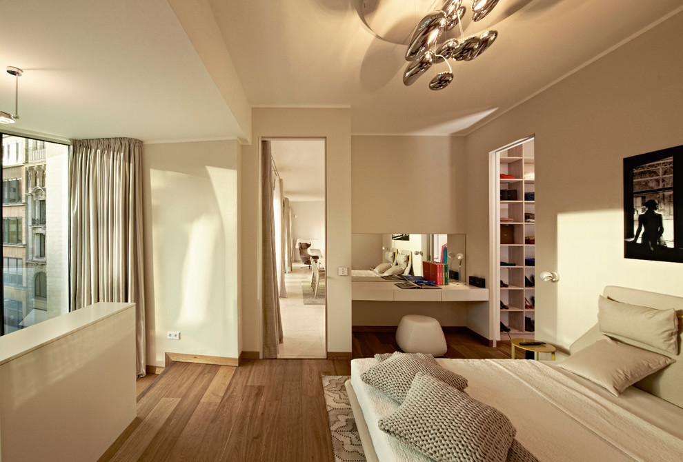 mitten in Berlin/ in the center of Berlin - Contemporary - Bedroom ...