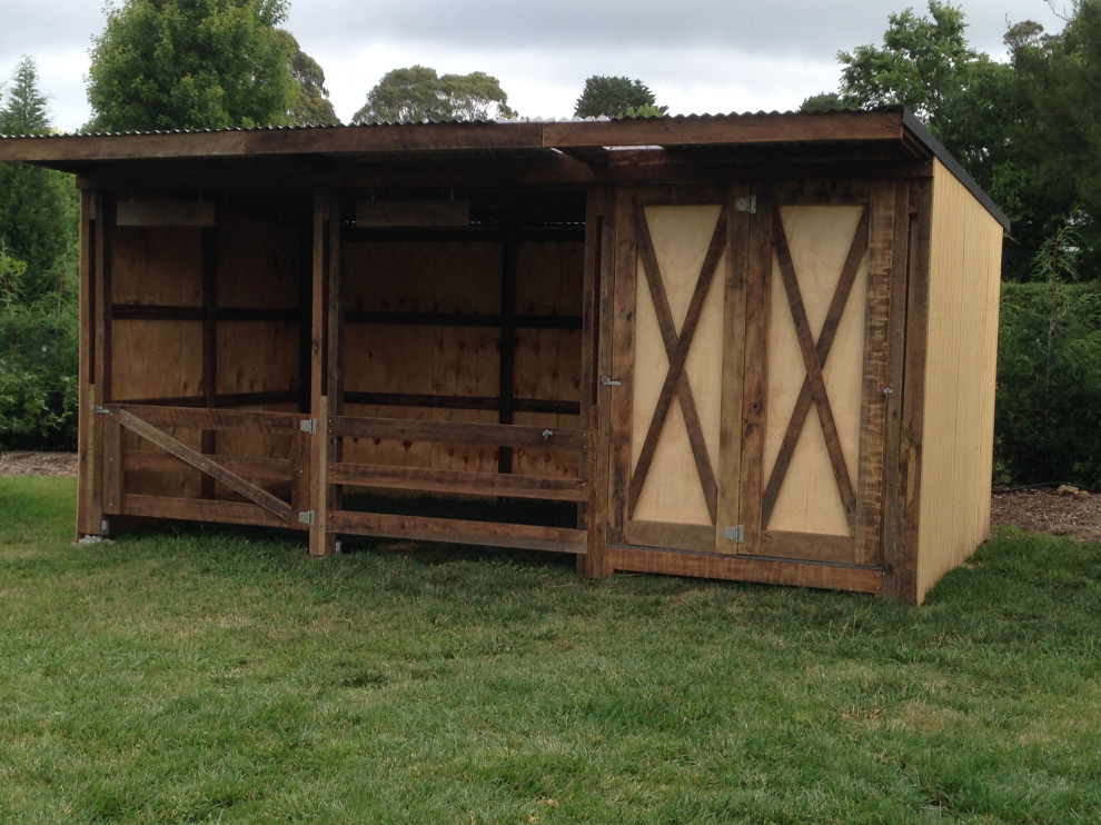 Donkey Stables and matching Dog Kennel - Rustic - Shed - Wollongong ...