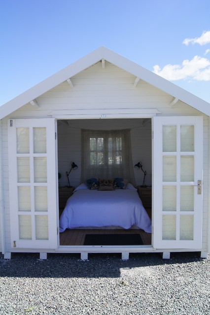 Sleepout / Granny Flat - Traditional - Garden Shed and Building ...