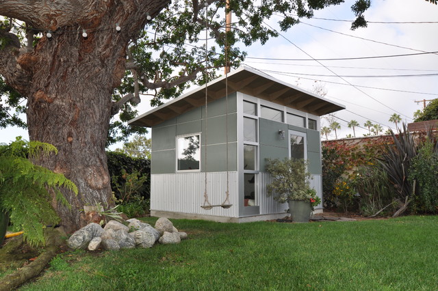 10x12 Studio