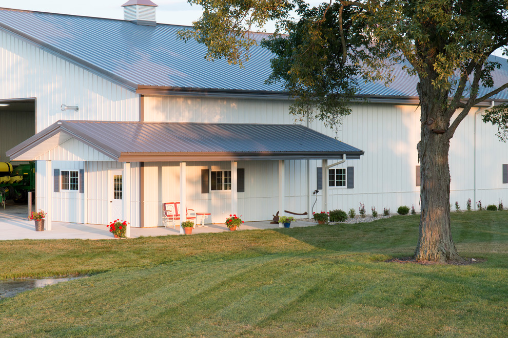 Andy's Farm Storage/Shop - Farmhouse - Shed - Chicago - by Morton ...