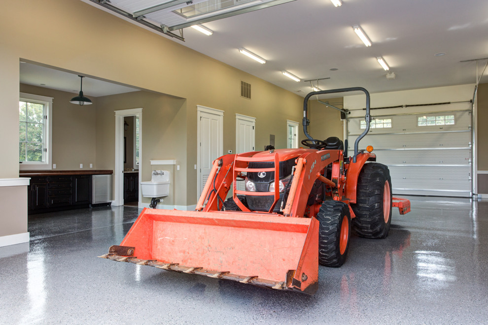 Equipment Barn/Garage at Castlebrook Farm Estate - Modern - Garage ...