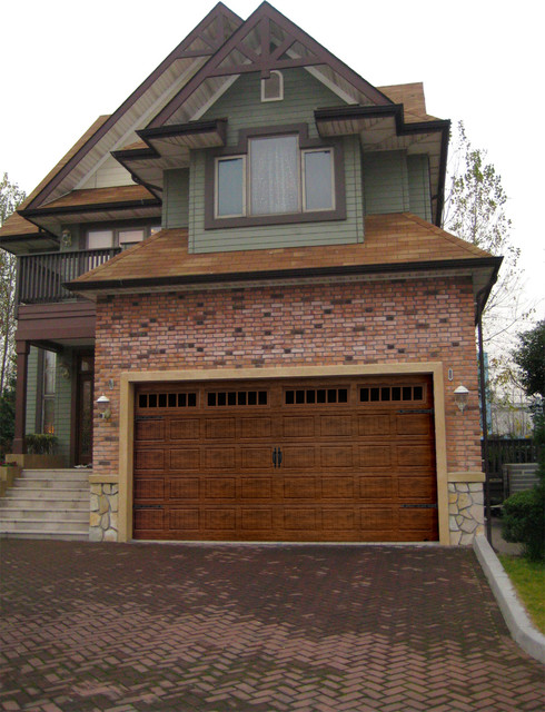 Martin Door - Classique - Abri - Calgary - par Creative Door | Houzz