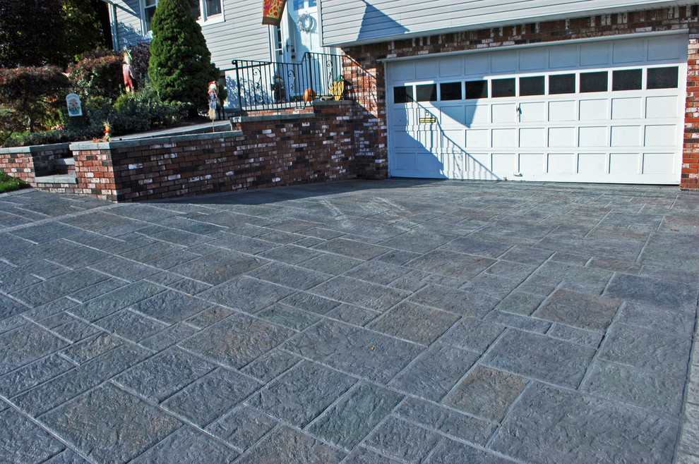 North Haledon Driveway/Entryway - Traditional - Shed - New York - by ...