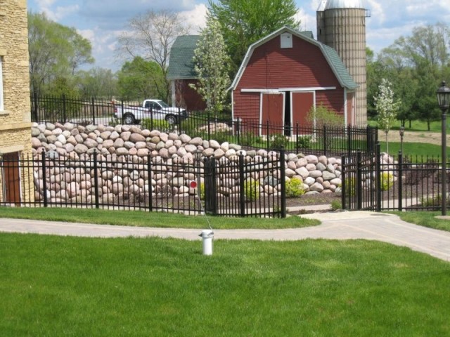 Retaining Walls - Farmhouse - Shed - Chicago - by Crimson Valley ...