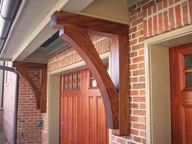 Spanish Cedar Brackets - Classique - Abri - Charlotte - par Hickman Construction Company, Inc ...