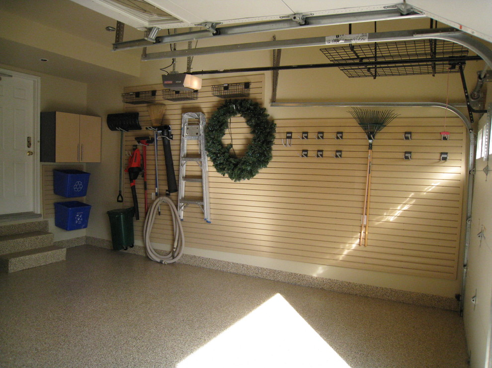 Tons o' slatwall - Modern - Shed - Toronto - by CLOSET ENVY INC. | Houzz
