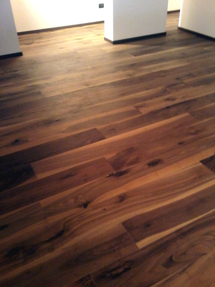 Pavimento noce nazionale - Modern - Living Room - Bologna - by Luigi ...