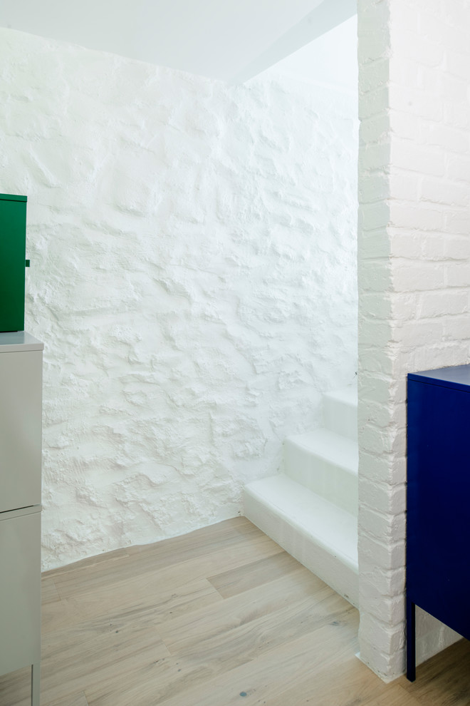 Un sous-sol de 23 m2 totalement réhabilité - Scandinavian - Basement ...