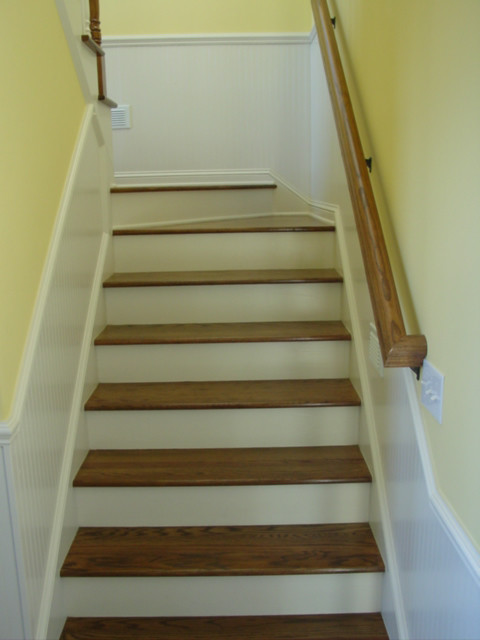 30 Isle Plaza - Traditional - Staircase - Wilmington - by Charles Fox ...