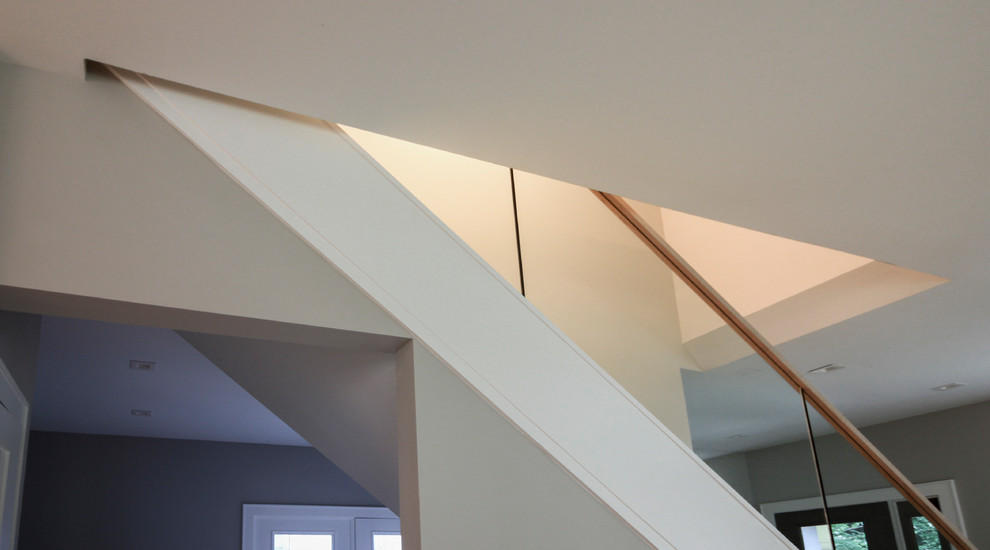 60_Contemporary Oak Staircase with Frame-less Glass Balustrade ...