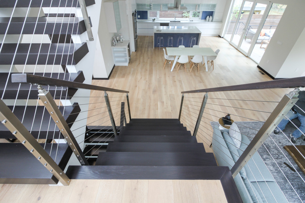 70_Contemporary Stairs With No Risers & Horizontal Railing, Vienna VA ...