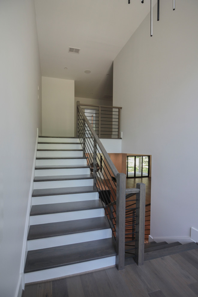 79_Horizontal Balustrade in High-end Interior Architecture, Great Falls ...
