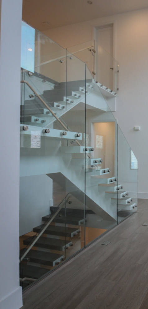 80_Floating Switchback Glass + Mono-beam Staircase, McLean VA 22101 ...