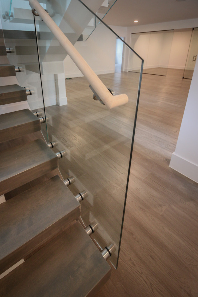 80_Floating Switchback Glass + Mono-beam Staircase, McLean VA 22101 ...